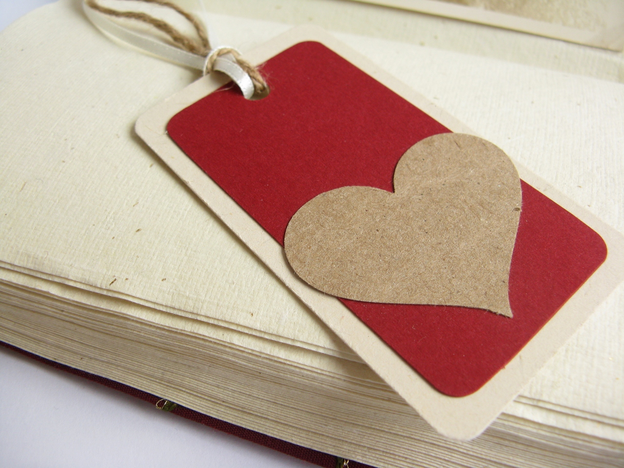 Kraft On Red Gift Tag Bookmark on Luulla